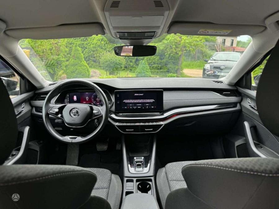 Black Skoda Octavia 2021 in Vilnius, with an engine capacity of 1.97 L and mileage of 195 thousand km for 14650 €, photo 20 on AUTOMOTO.COM.LV