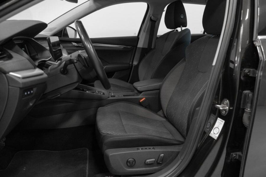 Melns Skoda Octavia 2021 Viļņa, ar dzinēja tilpumu 1.40 L un nobraukumu 136 tūkst. km par 16900 €, foto 9 vietnē AUTOMOTO.COM.LV