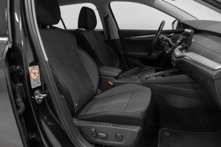 Melns Skoda Octavia 2021 Viļņa, ar dzinēja tilpumu 1.40 L un nobraukumu 136 tūkst. km par 16900 €, foto 11 vietnē AUTOMOTO.COM.LV