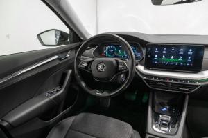 Melns Skoda Octavia 2021 Viļņa, ar dzinēja tilpumu 1.40 L un nobraukumu 136 tūkst. km par 16900 €, foto 14 vietnē AUTOMOTO.COM.LV