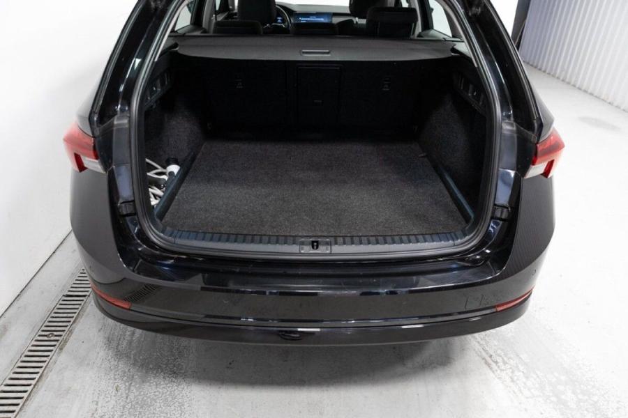 Melns Skoda Octavia 2021 Viļņa, ar dzinēja tilpumu 1.40 L un nobraukumu 136 tūkst. km par 16900 €, foto 26 vietnē AUTOMOTO.COM.LV