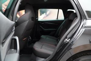 Black Skoda Octavia 2021 in Peetri, with an engine capacity of 1.40 L and mileage of 116 thousand km for 23700 €, photo 11 on AUTOMOTO.COM.LV