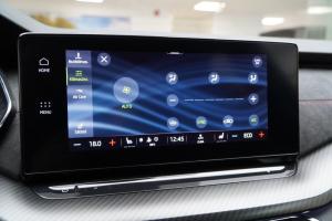 Black Skoda Octavia 2021 in Peetri, with an engine capacity of 1.40 L and mileage of 116 thousand km for 23700 €, photo 19 on AUTOMOTO.COM.LV