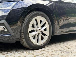 Black Skoda Octavia 2021 in Tallinn, with an engine capacity of 2.00 L and mileage of 181 thousand km for 18290 €, photo 10 on AUTOMOTO.COM.LV