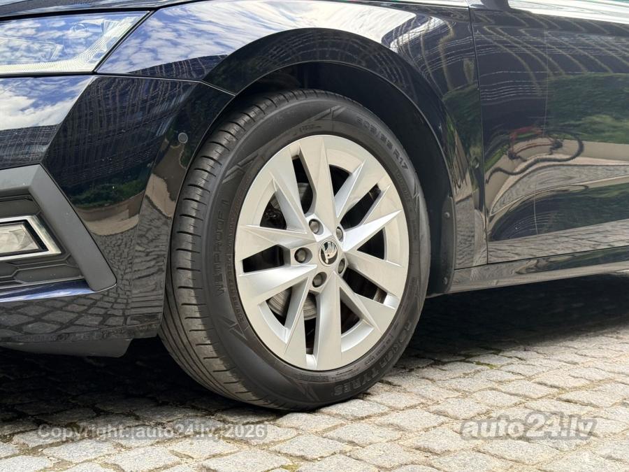 Black Skoda Octavia 2021 in Tallinn, with an engine capacity of 2.00 L and mileage of 181 thousand km for 18290 €, photo 10 on AUTOMOTO.COM.LV