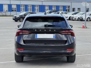 Black Skoda Octavia 2021 in Taurage, with an engine capacity of 2.00 L and mileage of 321 thousand km for 11800 €, photo 12 on AUTOMOTO.COM.LV
