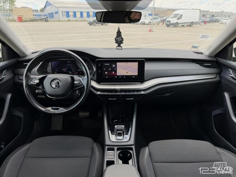Black Skoda Octavia 2021 in Taurage, with an engine capacity of 2.00 L and mileage of 321 thousand km for 11800 €, photo 18 on AUTOMOTO.COM.LV