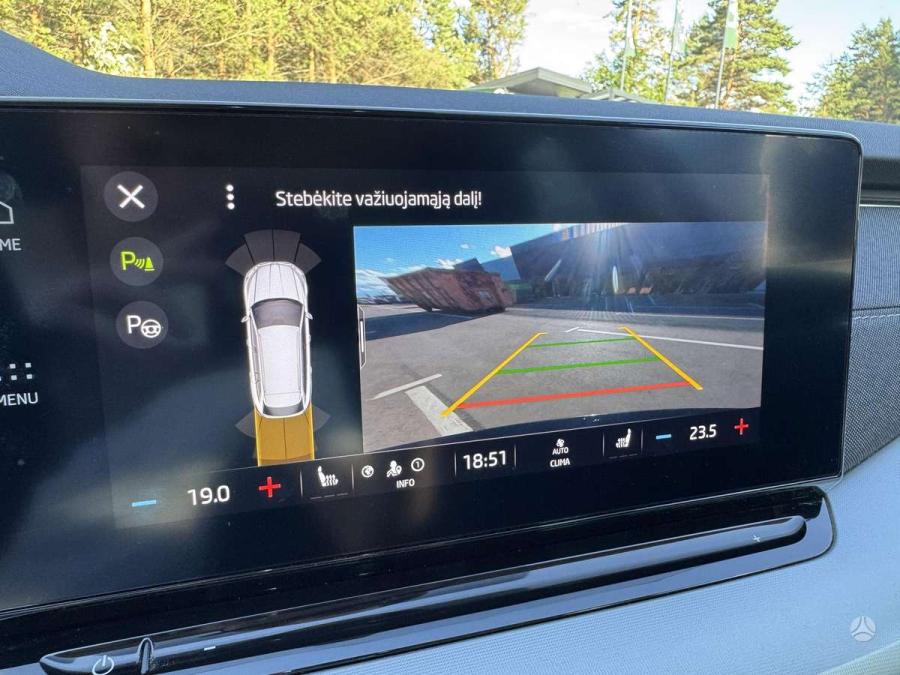 Melns Skoda Octavia 2021 Utena, ar dzinēja tilpumu 1.97 L un nobraukumu 224 tūkst. km par 15900 €, foto 24 vietnē AUTOMOTO.COM.LV