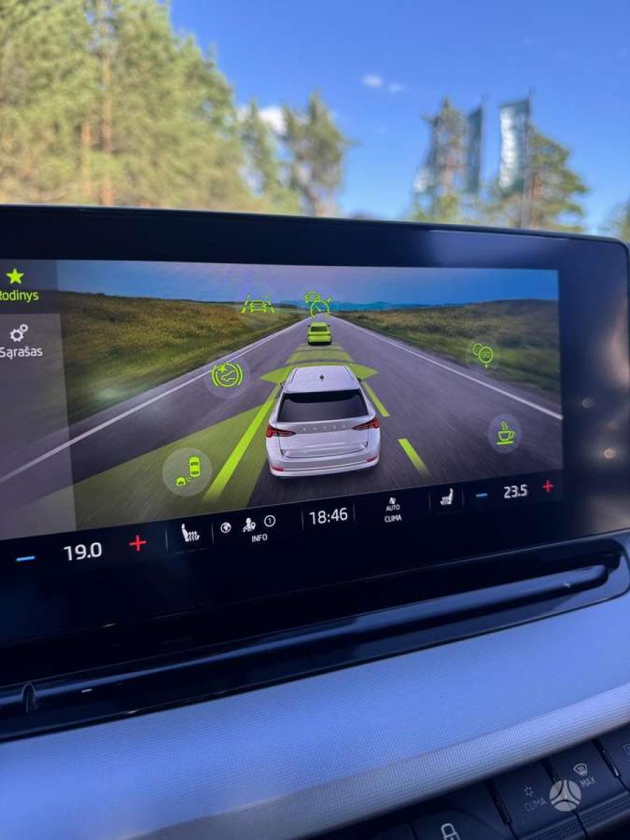 Melns Skoda Octavia 2021 Utena, ar dzinēja tilpumu 1.97 L un nobraukumu 224 tūkst. km par 15900 €, foto 25 vietnē AUTOMOTO.COM.LV