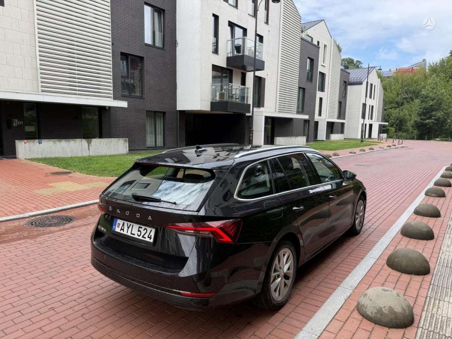 Black Skoda Octavia 2021 in Klaipeda, with an engine capacity of 1.97 L and mileage of 195 thousand km for 14650 €, photo 5 on AUTOMOTO.COM.LV