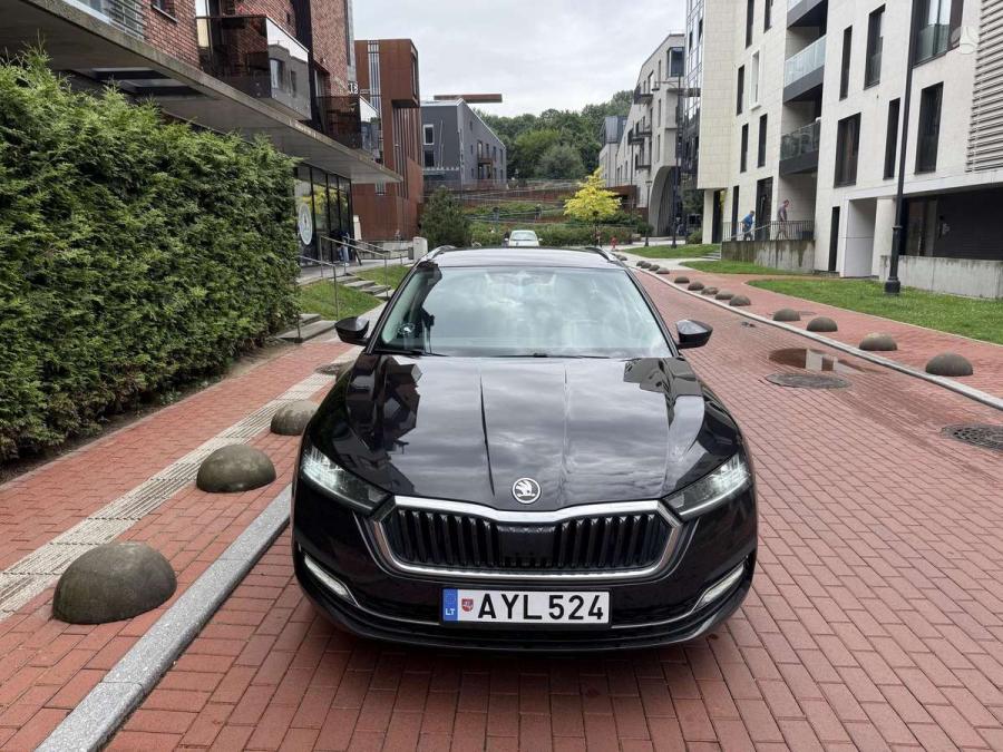 Black Skoda Octavia 2021 in Vilnius, with an engine capacity of 1.97 L and mileage of 195 thousand km for 14600 €, photo 4 on AUTOMOTO.COM.LV