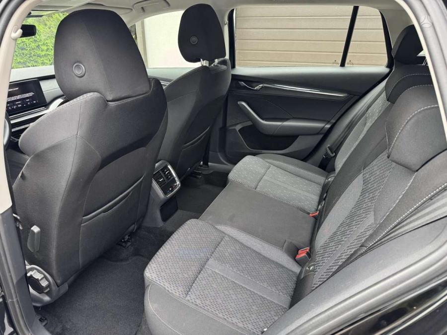 Black Skoda Octavia 2021 in Vilnius, with an engine capacity of 1.97 L and mileage of 195 thousand km for 14600 €, photo 9 on AUTOMOTO.COM.LV