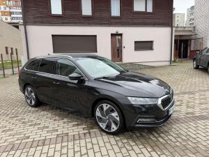 Black Skoda Octavia 2021 in Vilnius, with an engine capacity of 1.97 L and mileage of 211 thousand km for 14000 €, photo 5 on AUTOMOTO.COM.LV