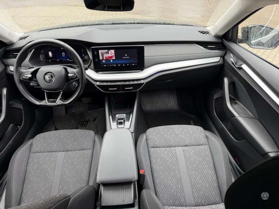 Black Skoda Octavia 2021 in Vilnius, with an engine capacity of 1.97 L and mileage of 211 thousand km for 14000 €, photo 12 on AUTOMOTO.COM.LV