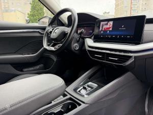 Black Skoda Octavia 2021 in Vilnius, with an engine capacity of 1.97 L and mileage of 211 thousand km for 14000 €, photo 16 on AUTOMOTO.COM.LV