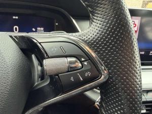 Black Skoda Octavia 2021 in Vilnius, with an engine capacity of 1.97 L and mileage of 211 thousand km for 14000 €, photo 18 on AUTOMOTO.COM.LV