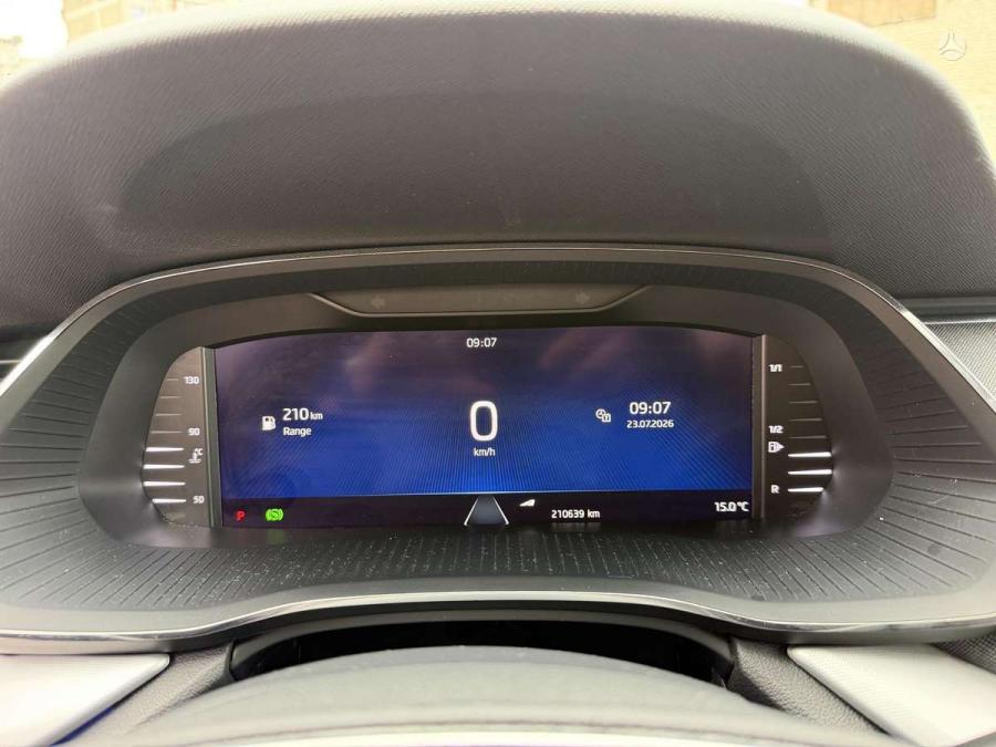 Black Skoda Octavia 2021 in Vilnius, with an engine capacity of 1.97 L and mileage of 211 thousand km for 14000 €, photo 23 on AUTOMOTO.COM.LV
