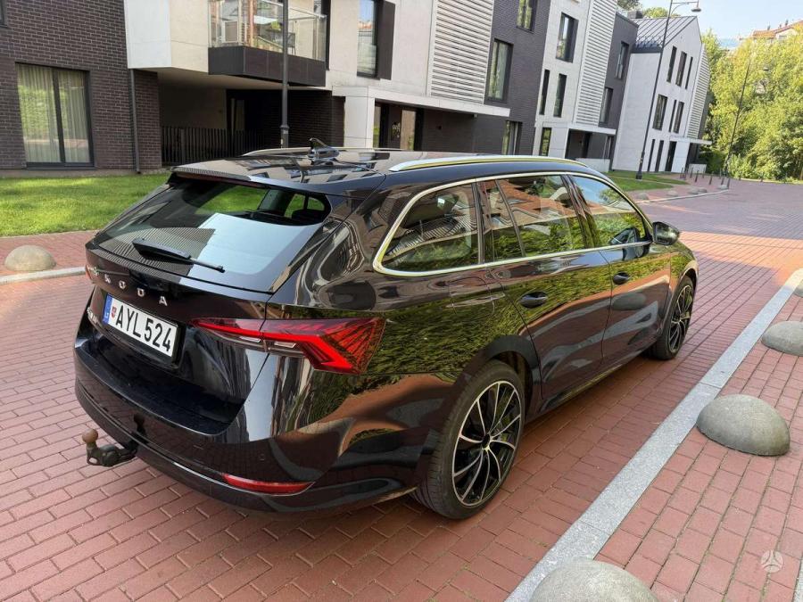 Black Skoda Octavia 2021 in Vilnius, with an engine capacity of 1.97 L and mileage of 194 thousand km for 14700 €, photo 7 on AUTOMOTO.COM.LV