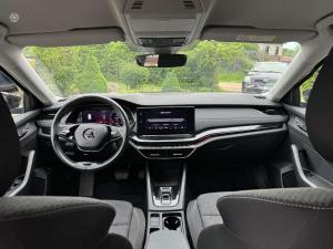 Black Skoda Octavia 2021 in Vilnius, with an engine capacity of 1.97 L and mileage of 194 thousand km for 14700 €, photo 15 on AUTOMOTO.COM.LV