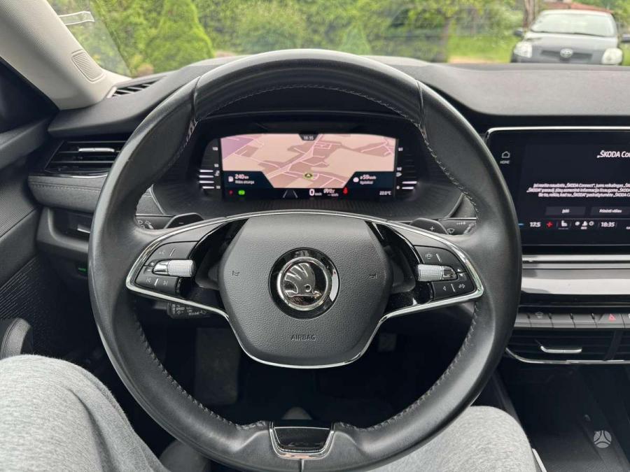 Black Skoda Octavia 2021 in Vilnius, with an engine capacity of 1.97 L and mileage of 194 thousand km for 14700 €, photo 20 on AUTOMOTO.COM.LV