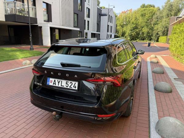 Black Skoda Octavia 2021 in Vilnius, with an engine capacity of 1.97 L and mileage of 194 thousand km for 14500 €, photo 8 on AUTOMOTO.COM.LV