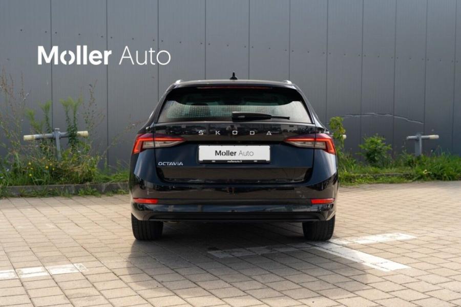 Black Skoda Octavia 2021 in Vilnius, with an engine capacity of 2.00 L and mileage of 166 thousand km for 17950 €, photo 5 on AUTOMOTO.COM.LV