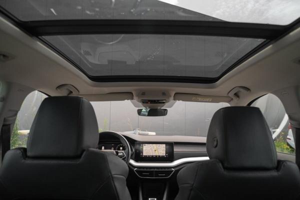 Black Skoda Octavia 2021 in Vilnius, with an engine capacity of 2.00 L and mileage of 166 thousand km for 17950 €, photo 9 on AUTOMOTO.COM.LV