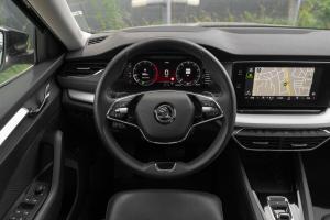 Black Skoda Octavia 2021 in Vilnius, with an engine capacity of 2.00 L and mileage of 166 thousand km for 17950 €, photo 11 on AUTOMOTO.COM.LV