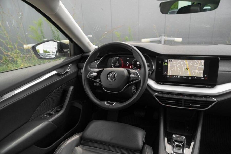 Black Skoda Octavia 2021 in Vilnius, with an engine capacity of 2.00 L and mileage of 166 thousand km for 17950 €, photo 12 on AUTOMOTO.COM.LV