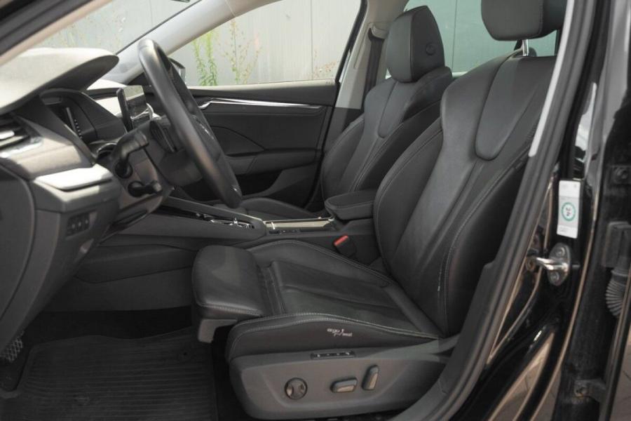 Black Skoda Octavia 2021 in Vilnius, with an engine capacity of 2.00 L and mileage of 166 thousand km for 17950 €, photo 16 on AUTOMOTO.COM.LV