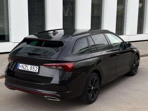 Black Skoda Octavia 2021 in Vilnius, with an engine capacity of 1.40 L and mileage of 161 thousand km for 19800 €, photo 4 on AUTOMOTO.COM.LV