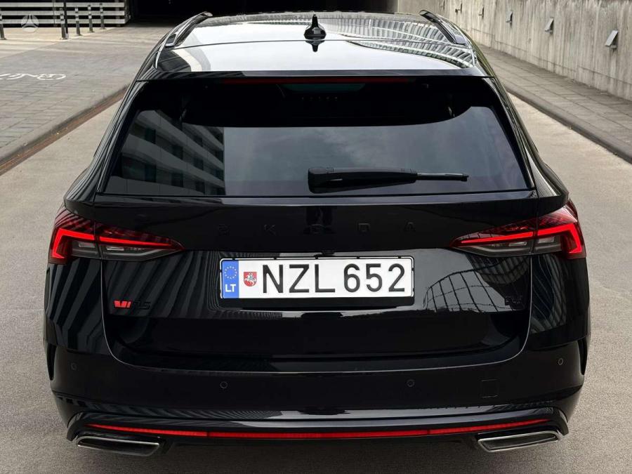 Black Skoda Octavia 2021 in Vilnius, with an engine capacity of 1.40 L and mileage of 161 thousand km for 19800 €, photo 7 on AUTOMOTO.COM.LV