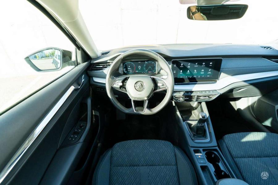 Melns Skoda Octavia 2021 Viļņa, ar dzinēja tilpumu 1.00 L un nobraukumu 280 tūkst. km par 9200 €, foto 31 vietnē AUTOMOTO.COM.LV