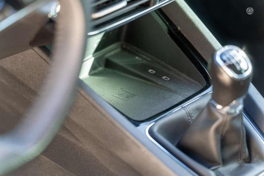 Melns Skoda Octavia 2021 Viļņa, ar dzinēja tilpumu 1.00 L un nobraukumu 280 tūkst. km par 9200 €, foto 40 vietnē AUTOMOTO.COM.LV