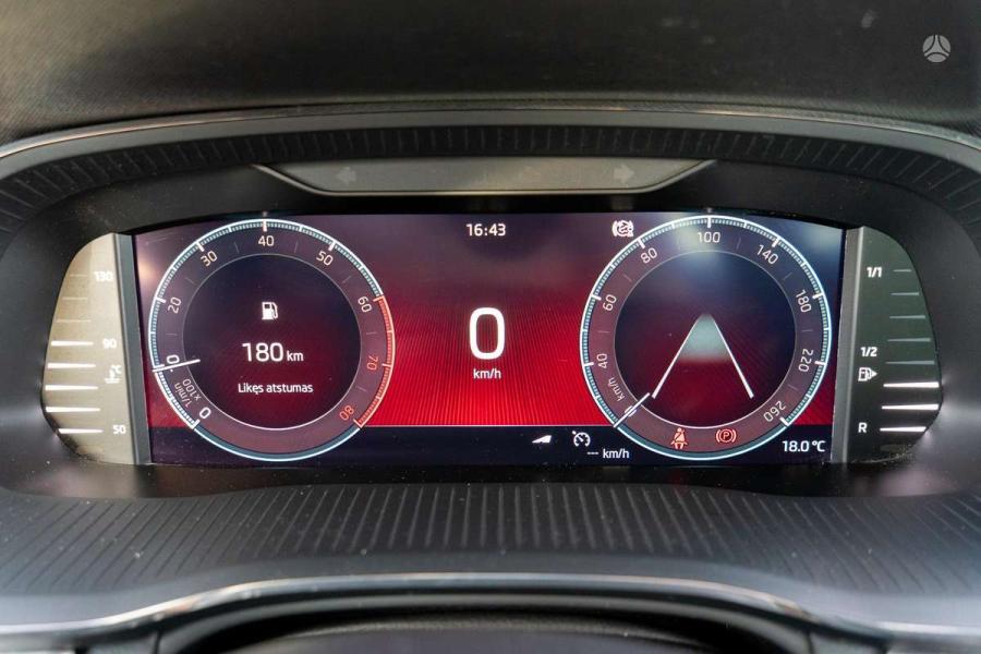 Melns Skoda Octavia 2021 Viļņa, ar dzinēja tilpumu 1.00 L un nobraukumu 280 tūkst. km par 9200 €, foto 48 vietnē AUTOMOTO.COM.LV