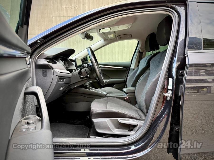Black Skoda Octavia 2021 in Tallinn, with an engine capacity of 1.50 L and mileage of 182 thousand km for 14990 €, photo 13 on AUTOMOTO.COM.LV
