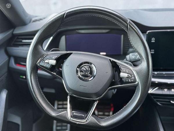 Black Skoda Octavia 2022 in Klaipeda, with an engine capacity of 2.00 L and mileage of 157 thousand km for 19750 €, photo 11 on AUTOMOTO.COM.LV