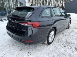 Black Skoda Octavia 2022 in Kaunas, with an engine capacity of 1.00 L and mileage of 223 thousand km for 13200 €, photo 4 on AUTOMOTO.COM.LV