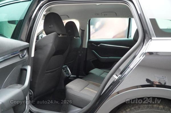 Black Skoda Octavia 2022 in Tallinn, with an engine capacity of 2.00 L and mileage of 151 thousand km for 23900 €, photo 11 on AUTOMOTO.COM.LV