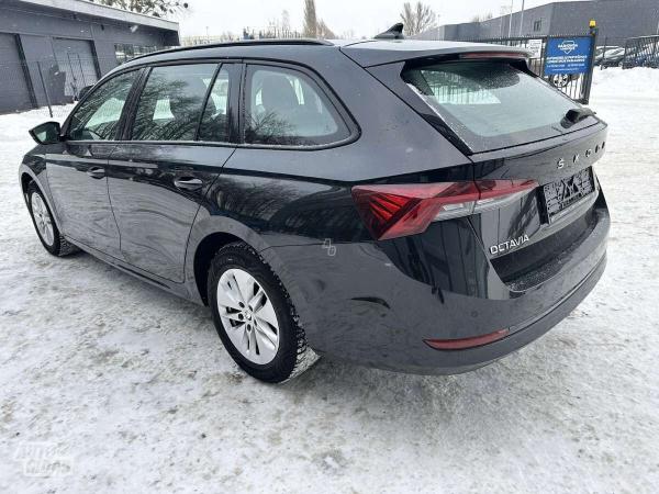 Melns Skoda Octavia 2022 Kauņa, ar dzinēja tilpumu 1.00 L un nobraukumu 223 tūkst. km par 13200 €, foto 5 vietnē AUTOMOTO.COM.LV