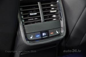 Black Skoda Octavia 2022 in Tallinn, with an engine capacity of 2.00 L and mileage of 145 thousand km for 25900 €, photo 26 on AUTOMOTO.COM.LV
