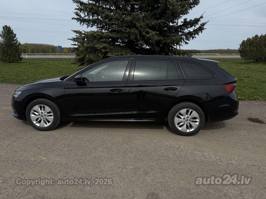 Melns Skoda Octavia 2022 Narva, ar dzinēja tilpumu 1.00 L un nobraukumu 212 tūkst. km par 13555 €, foto 3 vietnē AUTOMOTO.COM.LV