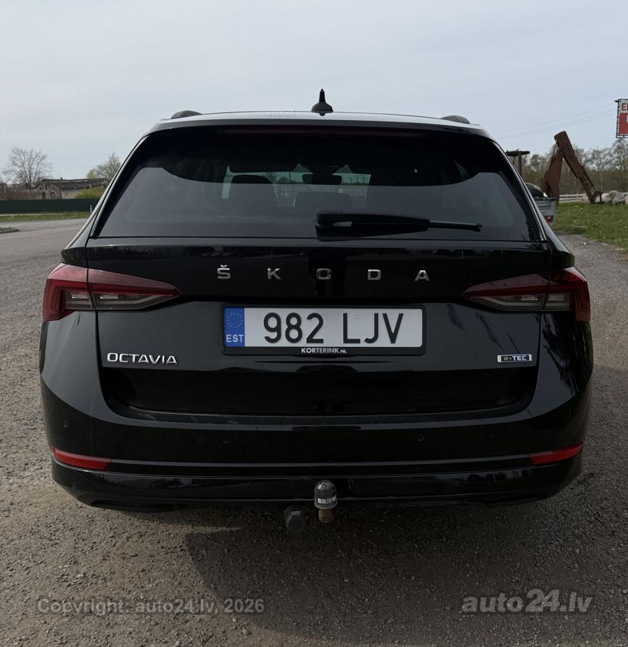 Melns Skoda Octavia 2022 Narva, ar dzinēja tilpumu 1.00 L un nobraukumu 212 tūkst. km par 13555 €, foto 5 vietnē AUTOMOTO.COM.LV