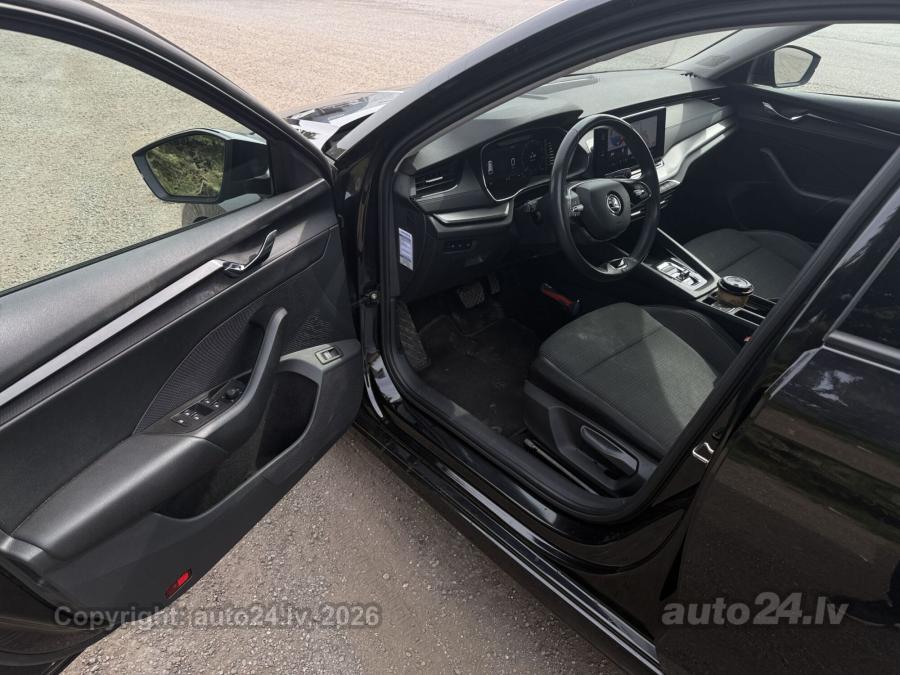 Melns Skoda Octavia 2022 Narva, ar dzinēja tilpumu 1.00 L un nobraukumu 212 tūkst. km par 13555 €, foto 11 vietnē AUTOMOTO.COM.LV