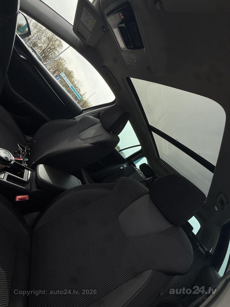 Melns Skoda Octavia 2022 Narva, ar dzinēja tilpumu 1.00 L un nobraukumu 212 tūkst. km par 13555 €, foto 14 vietnē AUTOMOTO.COM.LV