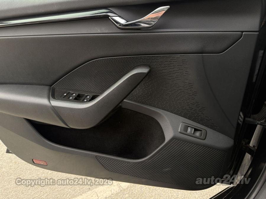 Melns Skoda Octavia 2022 Narva, ar dzinēja tilpumu 1.00 L un nobraukumu 212 tūkst. km par 13555 €, foto 19 vietnē AUTOMOTO.COM.LV