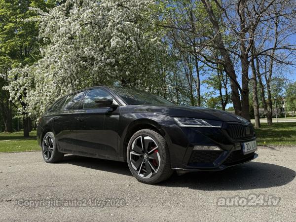 Black Skoda Octavia 2022 in Narva, with an engine capacity of 1.40 L and mileage of 154 thousand km for 22555 €, photo 5 on AUTOMOTO.COM.LV
