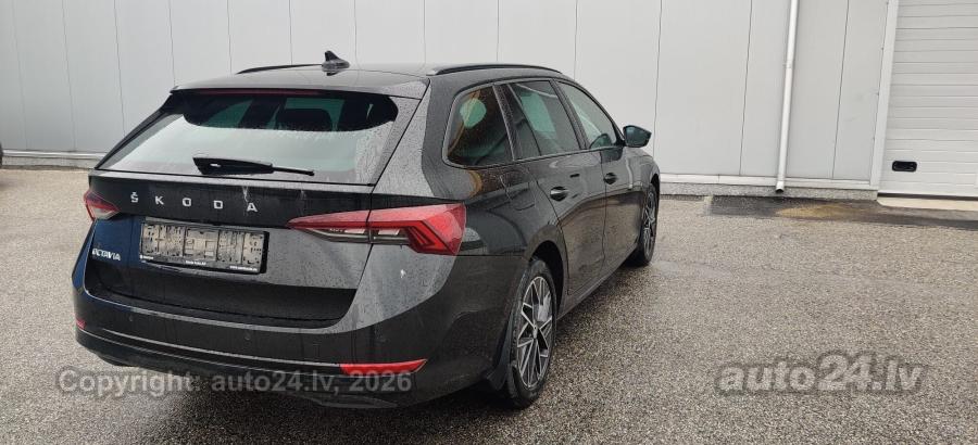 Black Skoda Octavia 2022 in Tallinn, with an engine capacity of 1.50 L and mileage of 57 thousand km for 20990 €, photo 3 on AUTOMOTO.COM.LV