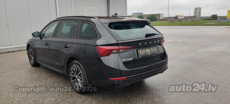 Black Skoda Octavia 2022 in Tallinn, with an engine capacity of 1.50 L and mileage of 57 thousand km for 20990 €, photo 5 on AUTOMOTO.COM.LV