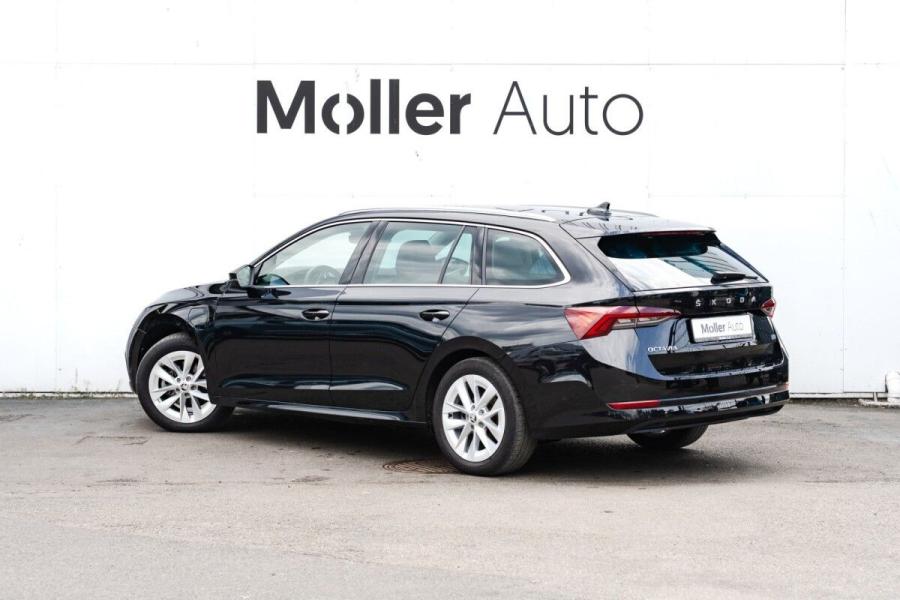 Melns Skoda Octavia 2022 Rīga, ar dzinēja tilpumu 1.40 L un nobraukumu 123 tūkst. km par 19550 €, foto 4 vietnē AUTOMOTO.COM.LV